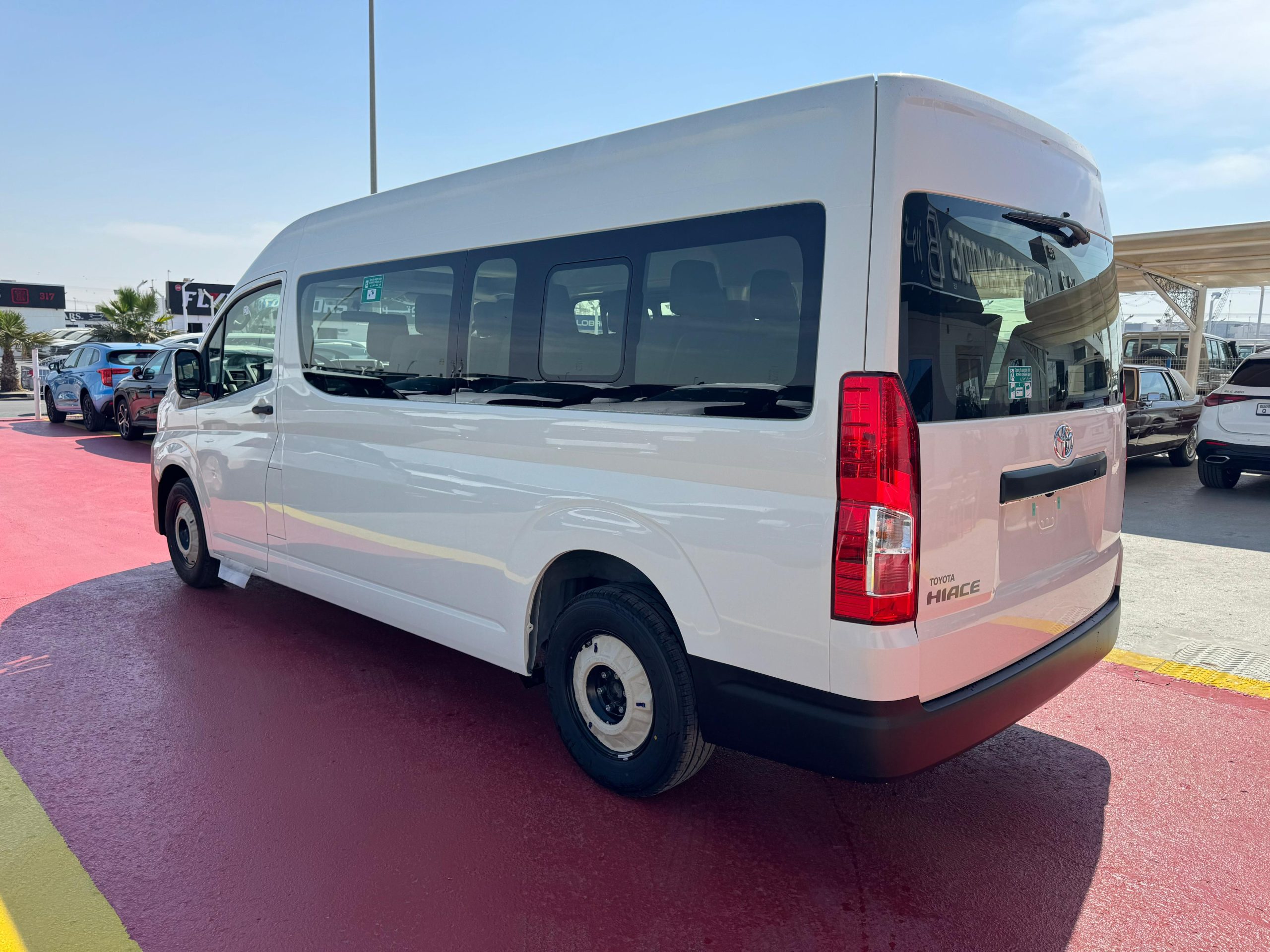 TOYOTA HIACE 12-SEATER BUS 2025 – Al Balora Al Baydha Motors FZE