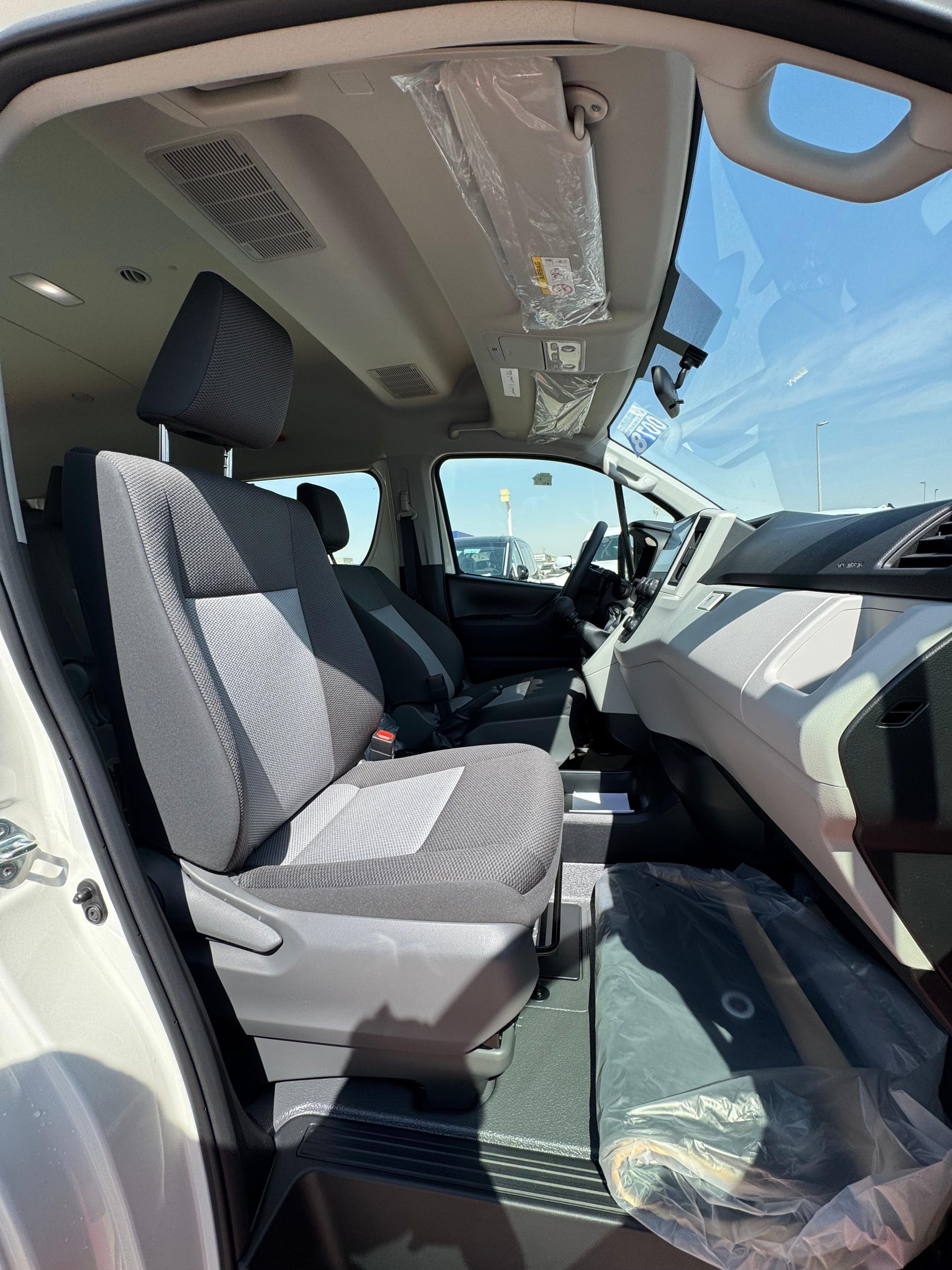 TOYOTA HIACE 12-SEATER BUS 2025 – Al Balora Al Baydha Motors FZE