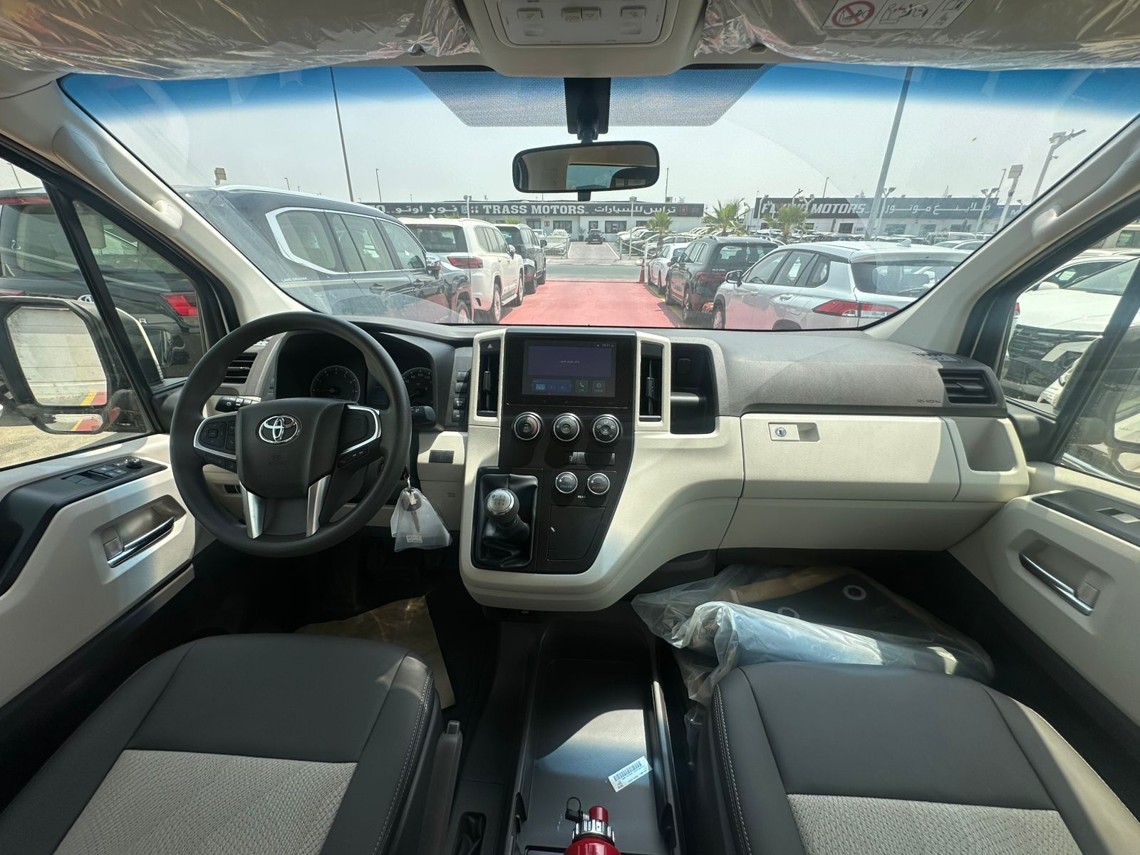 TOYOTA HIACE BUS 13-SEATER 2025 – Al Balora Al Baydha Motors FZE